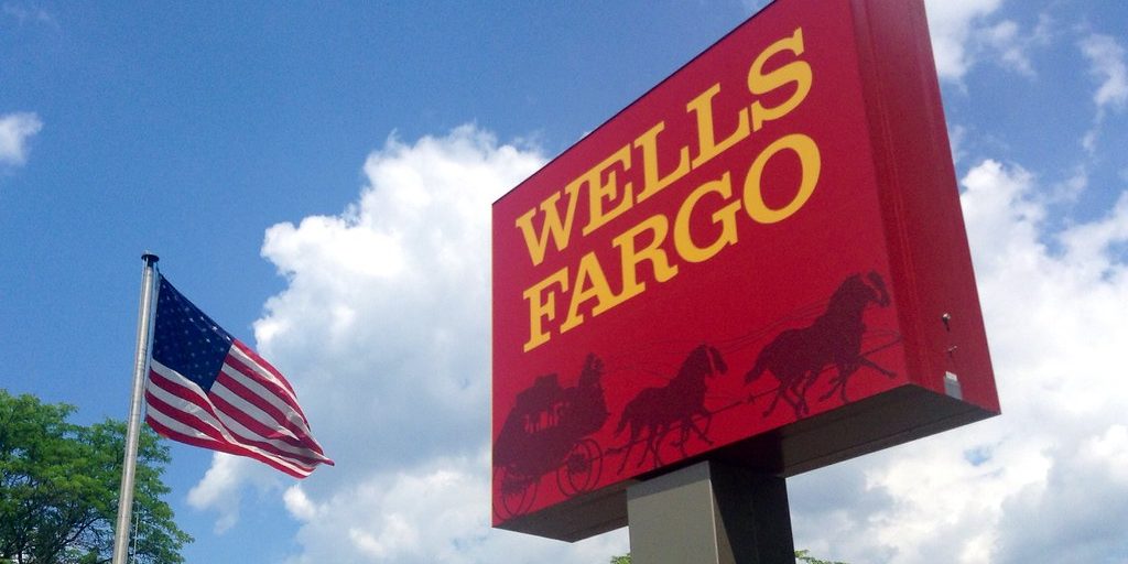 Conservative Former Congressional Candidates Say Wells Fargo Closed