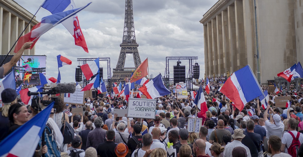 160K Protest in France as Parliament OKs Forced Vaccines & Covid ...