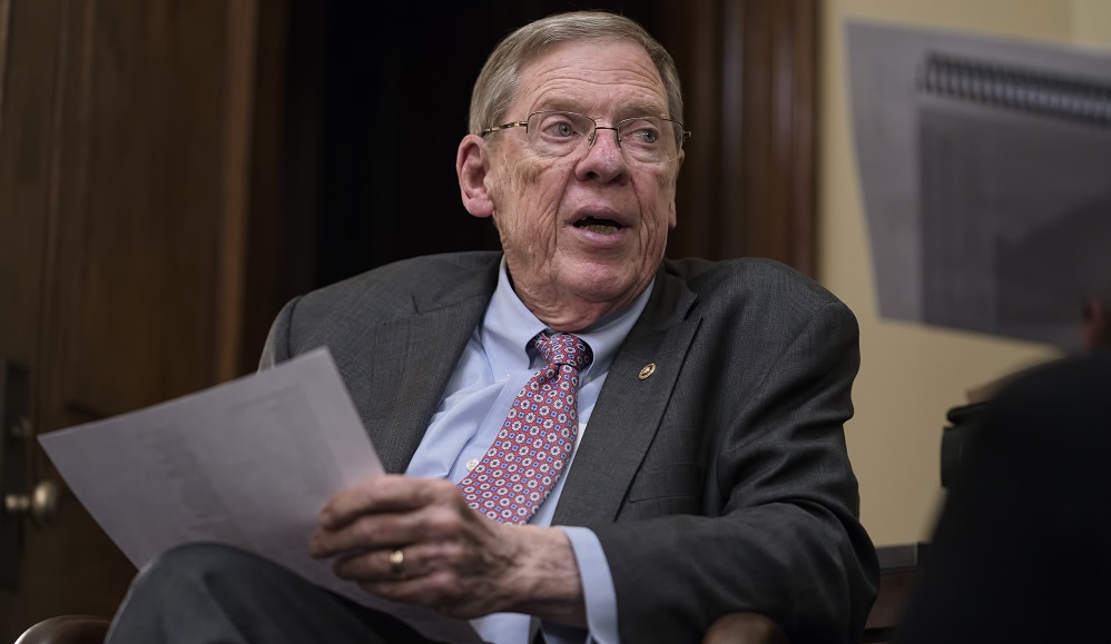 Former Georgia Sen. Johnny Isakson Dies at 76 | Headline USA
