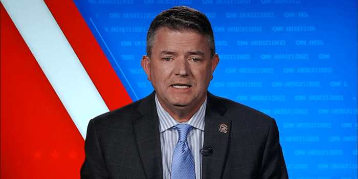 Maricopa Officials Apologize for Voting Fiasco; 7% of Ballots Affected ...