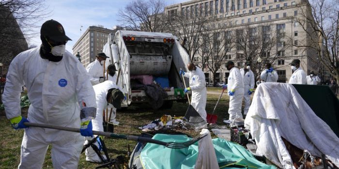 Brandonville: Federal Gov't Clears Hobo Tent City 3 Blocks from White ...