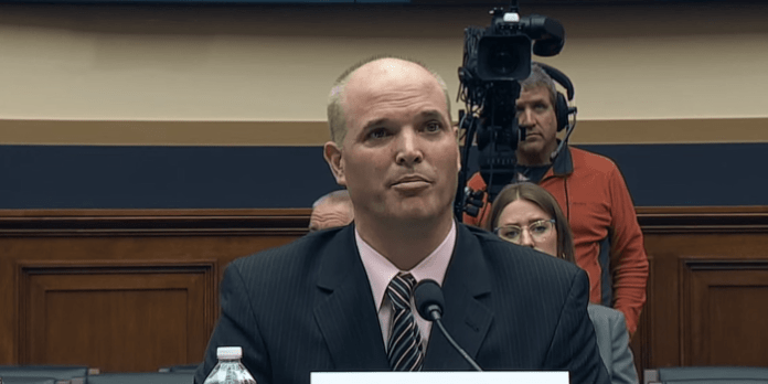 IRS Agent’s Chilling Visit to Reporter’s Home Is Scrutinized by ...