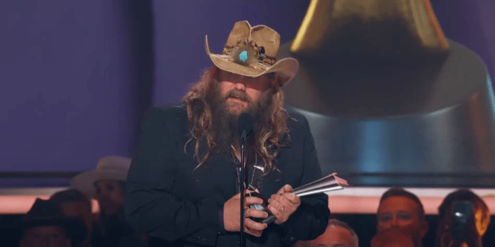 Chris Stapleton Cleaned Up—Literally—after Receiving Top Country Music ...
