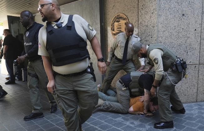 Despite Government Shutdown, ICE Officers Arresting Violent Convicts ...